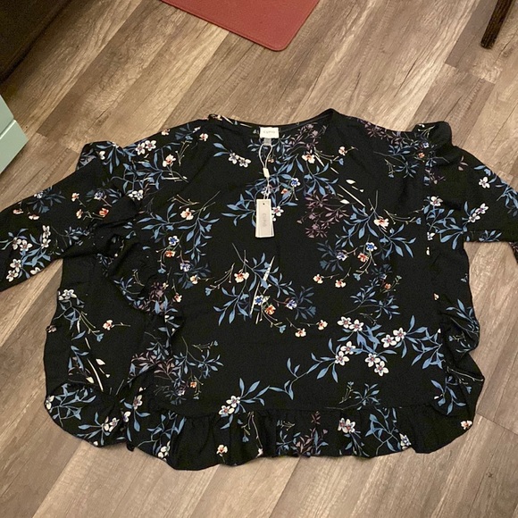 Cupio | Tops | Cupio Ruffle Shirt | Poshmark